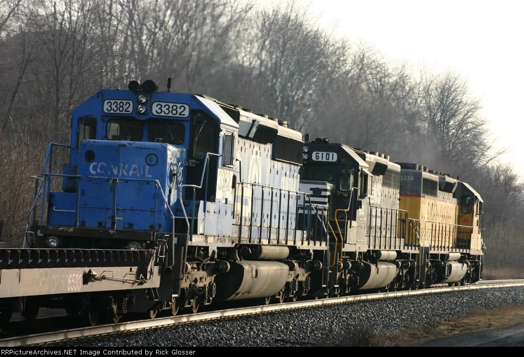 Ex-Conrail Trails On NS 214